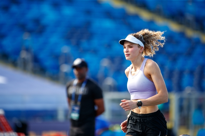 Entre gigantes, Martina Weil rompe el récord de Chile por cuarta vez en ...